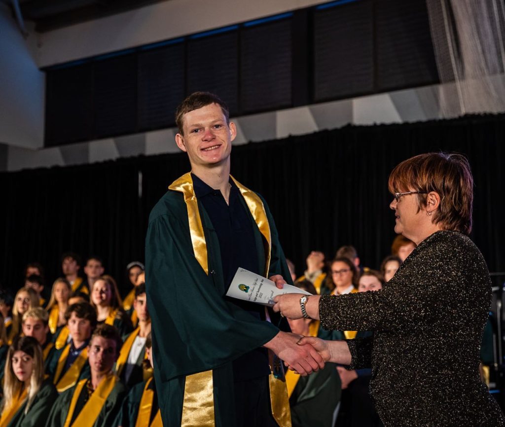 2022 Graduates Shine! - Margaret River Independent School 2022 Graduates Shine! - Margaret River Independent School